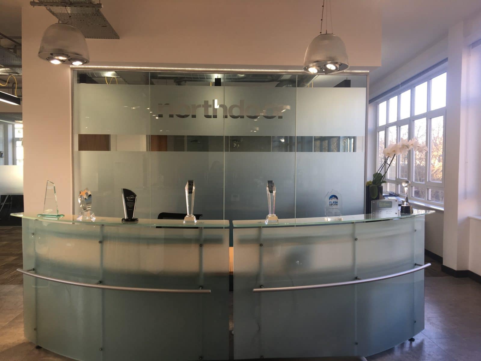 Northdoor migration to the cloud without interrupting services - Northdoor